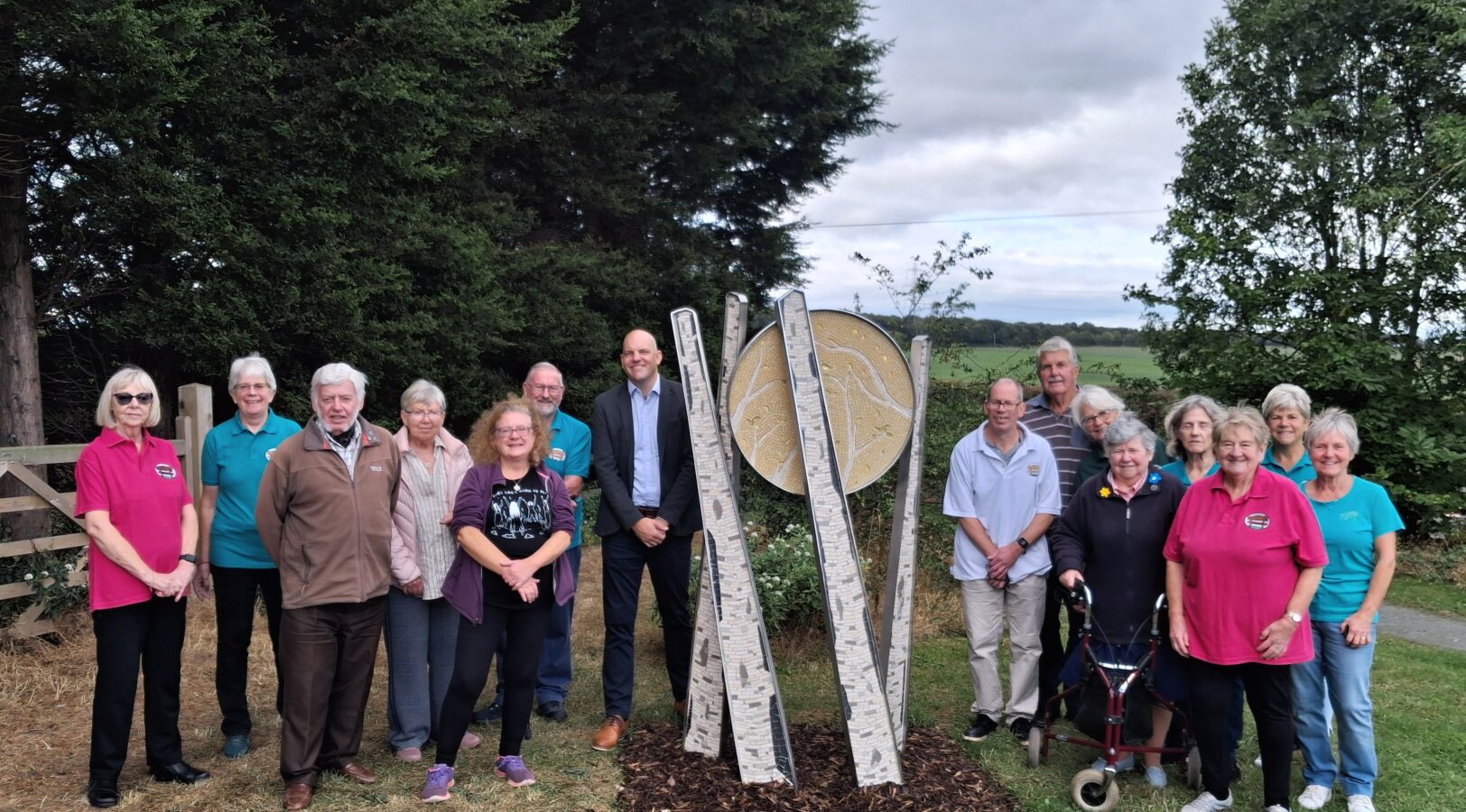 Ulley Country Park tree sculpture takes root to help mark volunteers ...